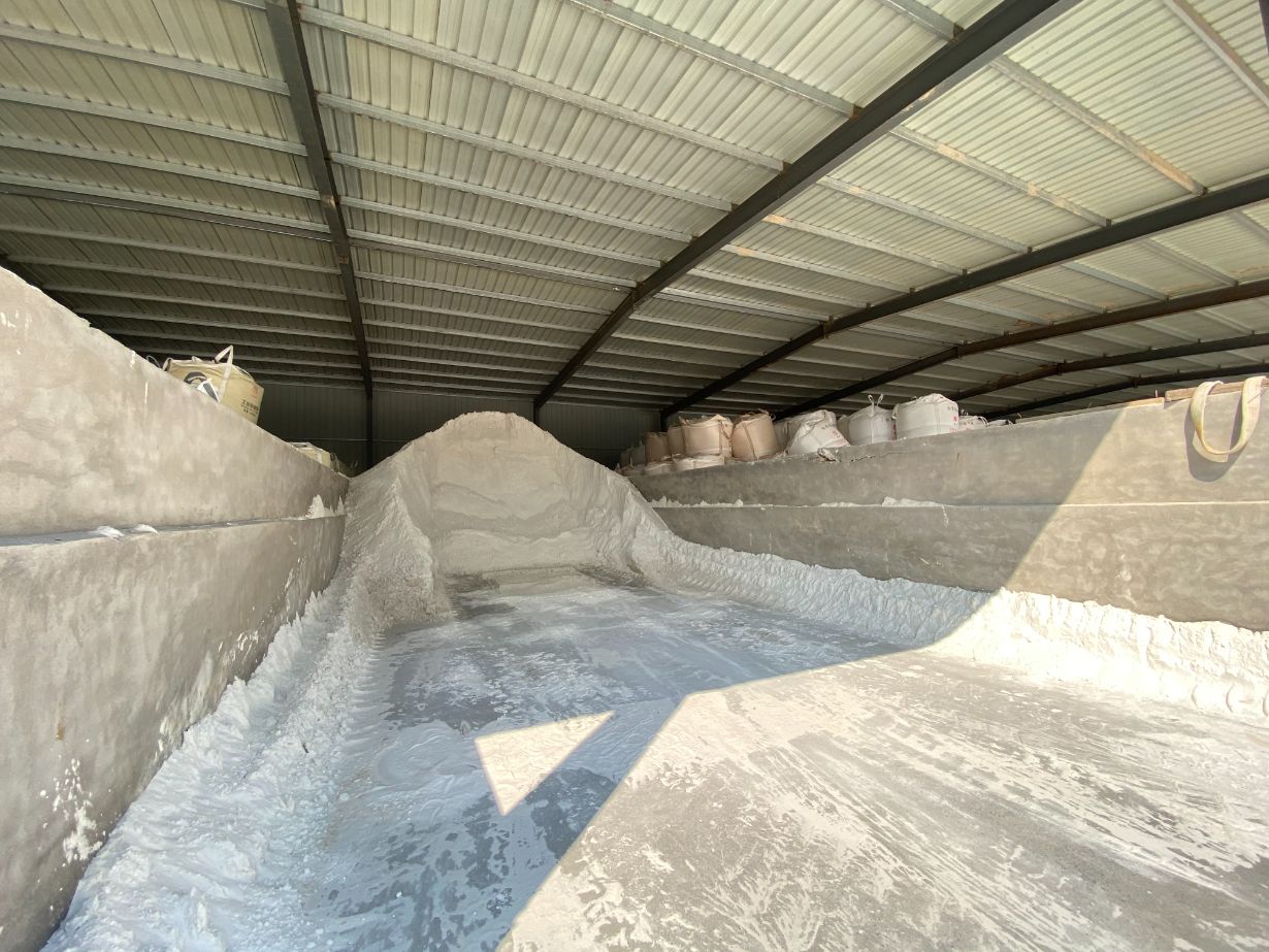 The Advanced Production Process of Glass Bottles with Key Machinery ...